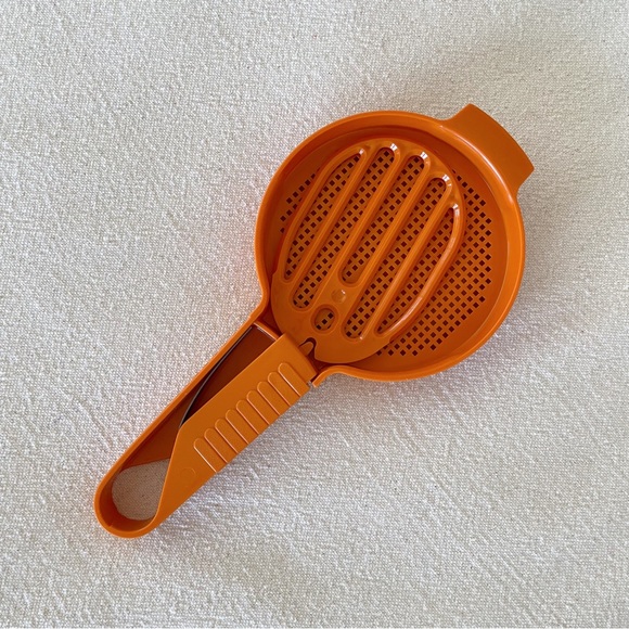 Tupperware | Kitchen | Tupperware Vintage Flour Sifter | Poshmark